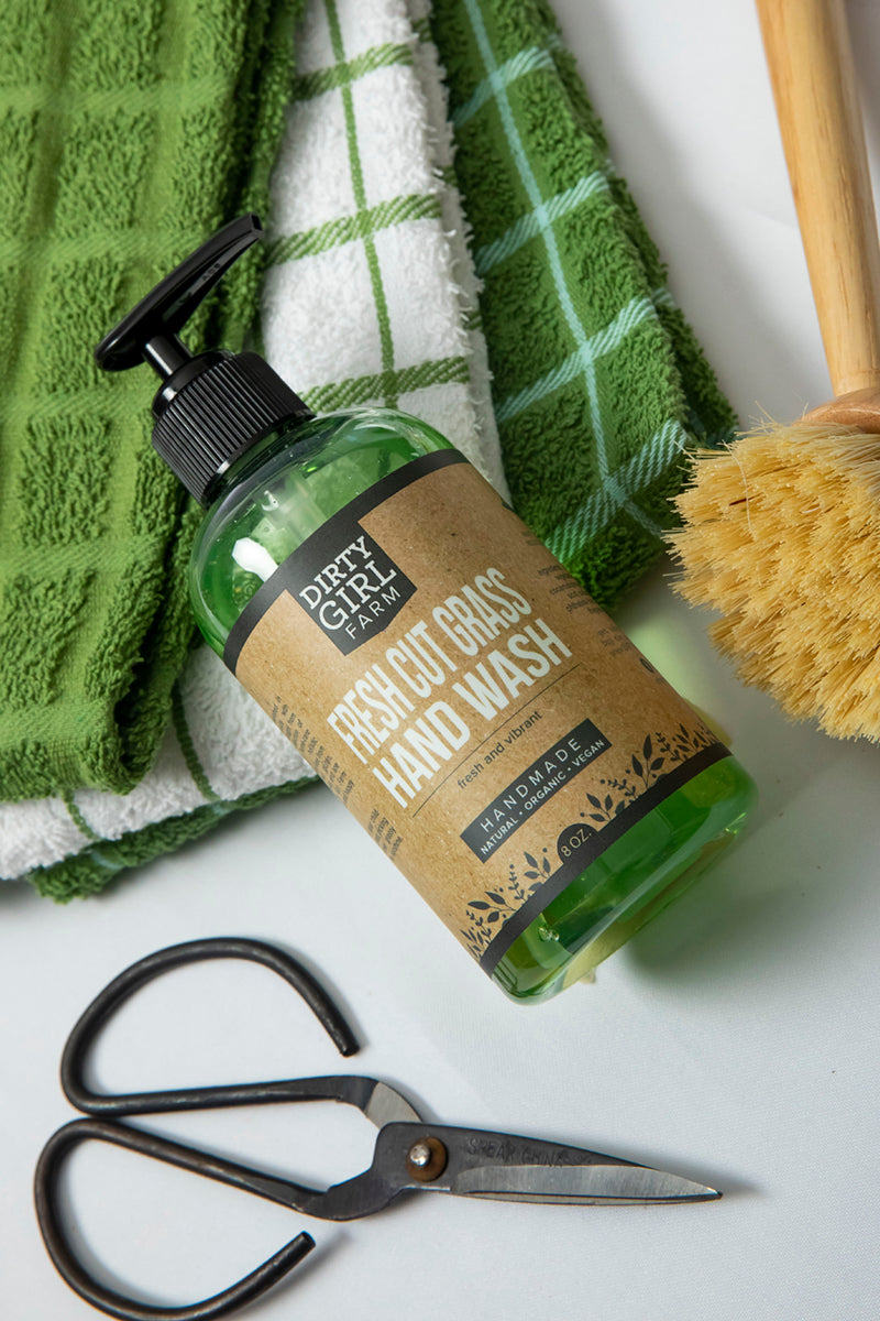 Fresh Cut Grass Hand Wash – Dirty Girl Farm